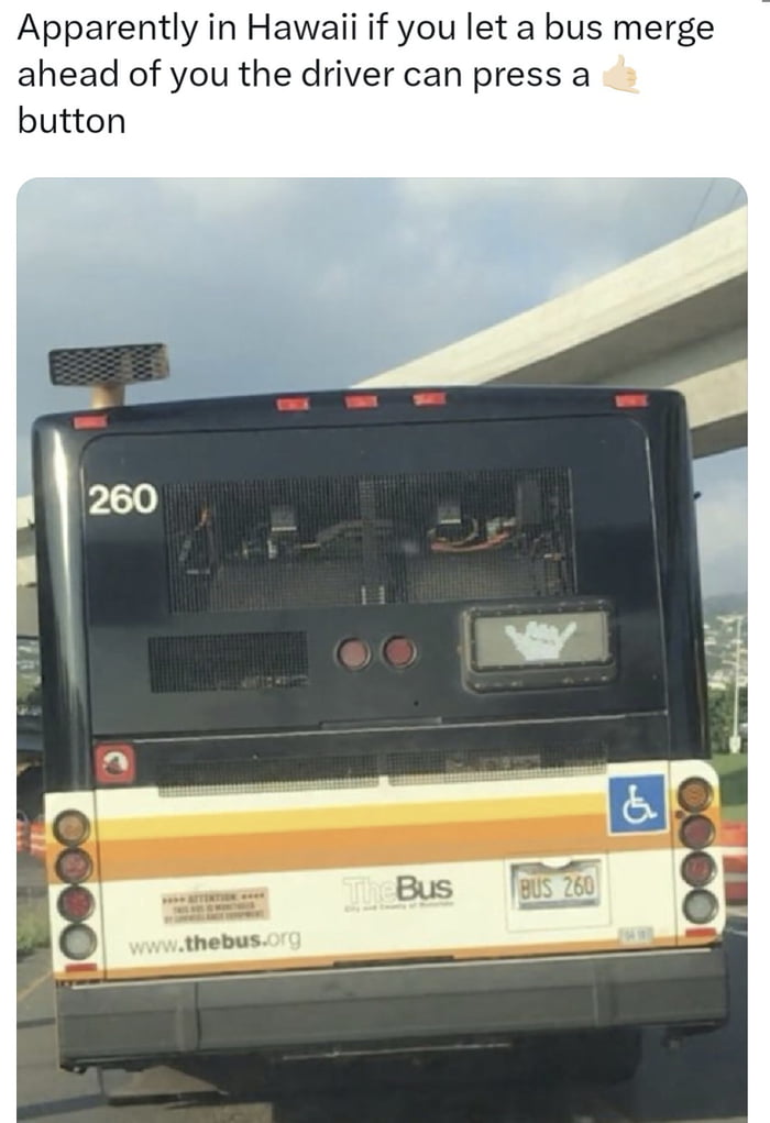 Oh how the tables have turned, now the bus driver thanks you - 9GAG