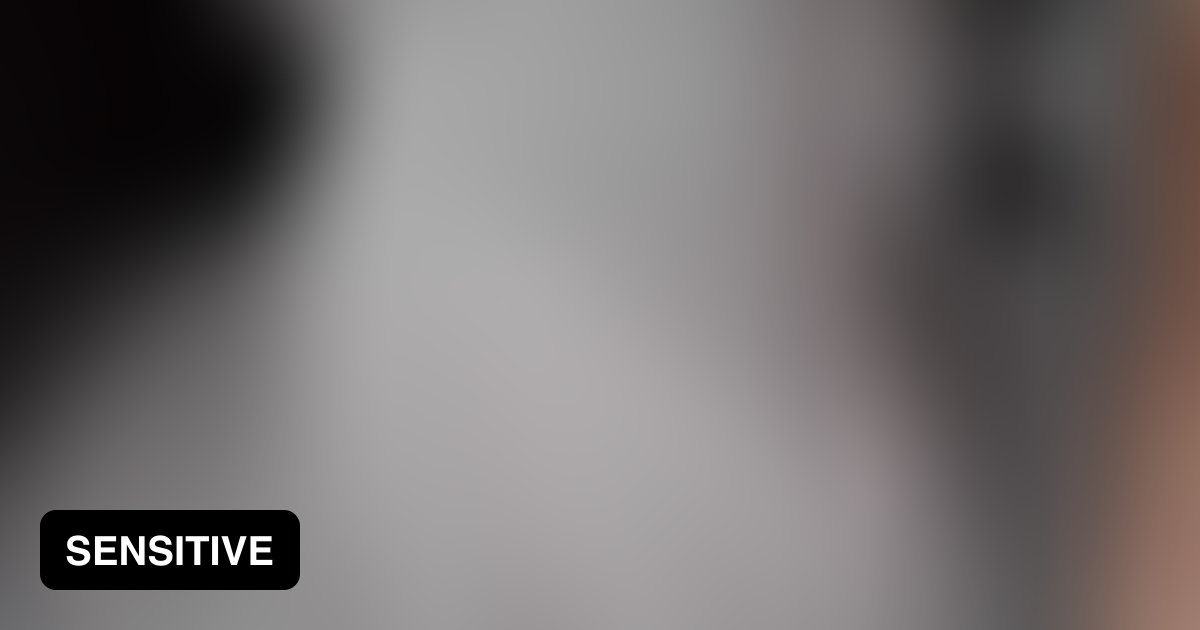 Home office bulge - 9GAG