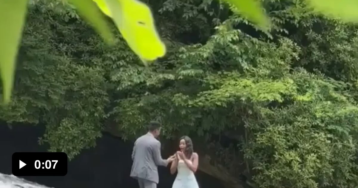 Proposing at a waterfall, what could go wrong - 9GAG