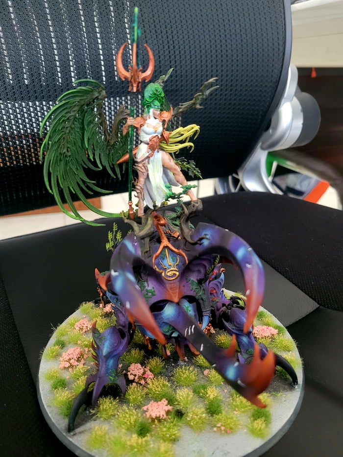Alarielle from warhammer age of sigmar - 9GAG