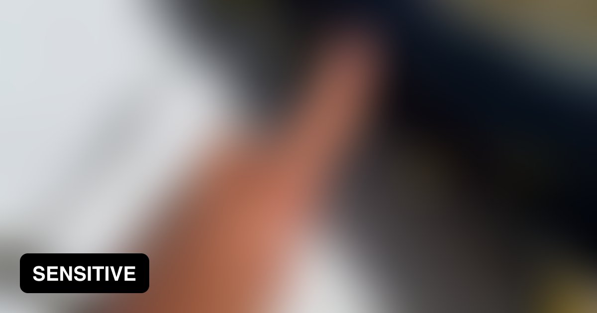 Finlets are a series of small non-retractable fins common to scombrid ...