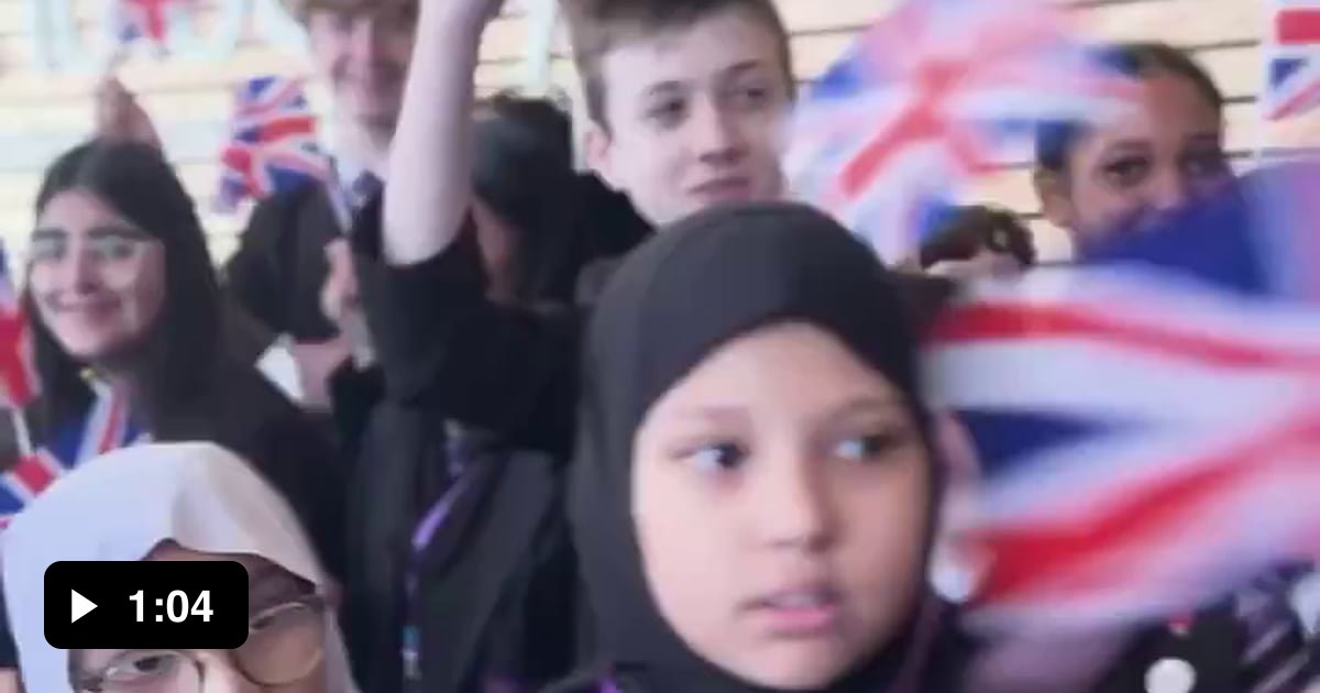 This is a School in England! - 9GAG