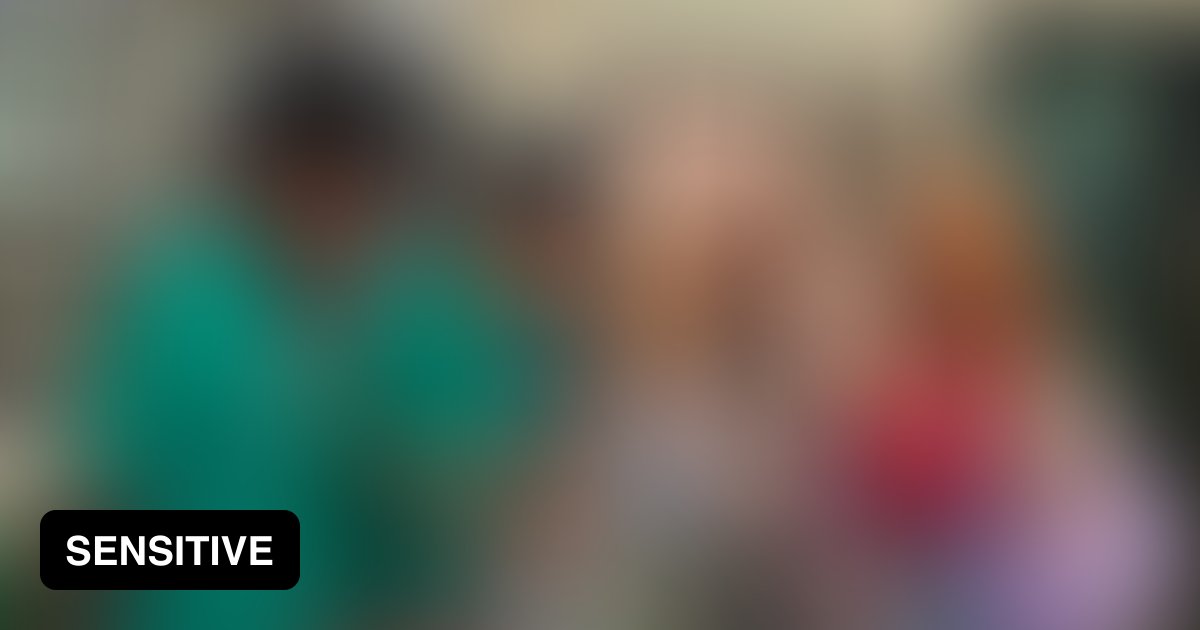 Gloryhole Honeytrap Makes The Pussy Slap - 9GAG