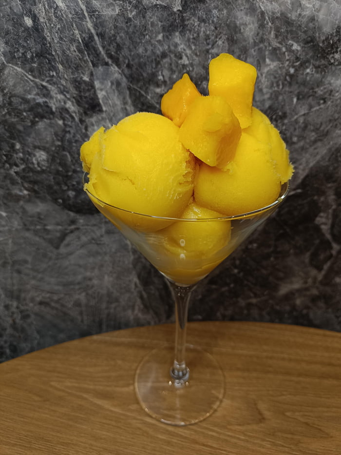 🥭 Mango 🥭 - 9GAG