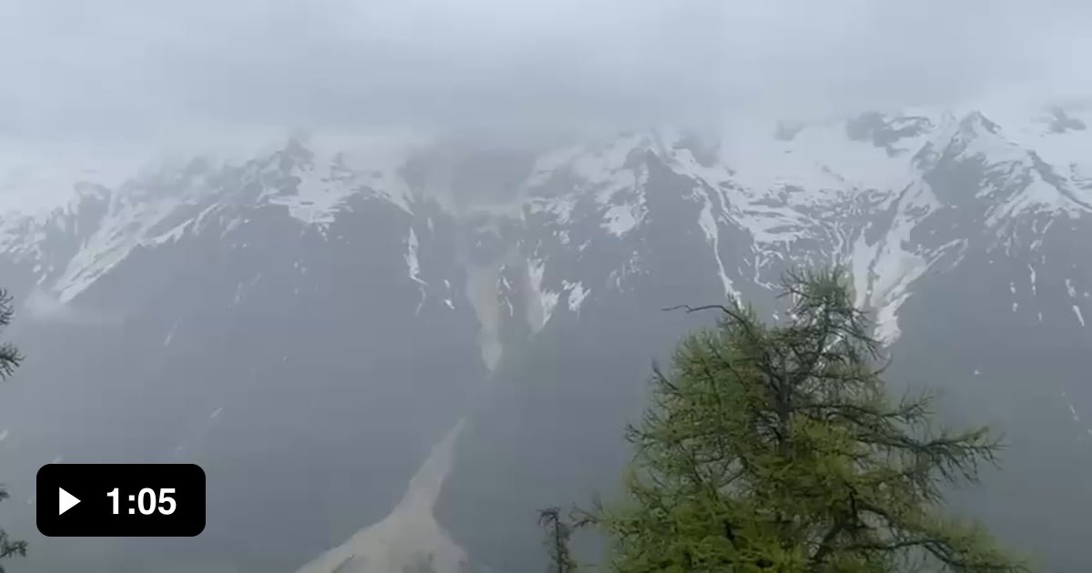 Nature's raw power on full display. - 9GAG