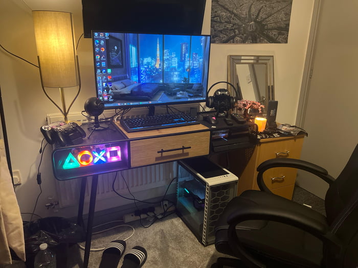 Uni setup - 9GAG