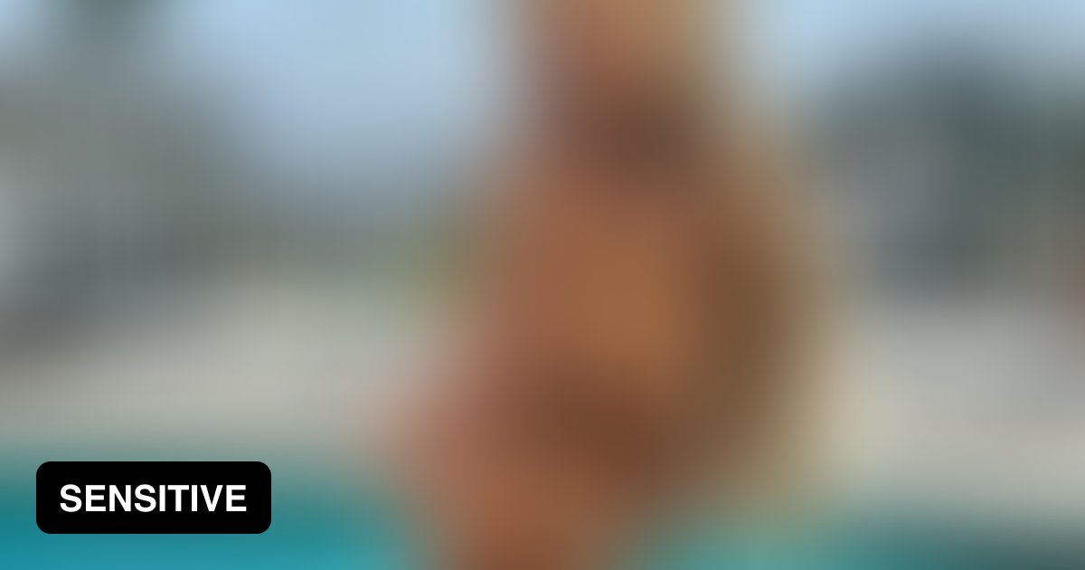 Wading in the pool - 9GAG