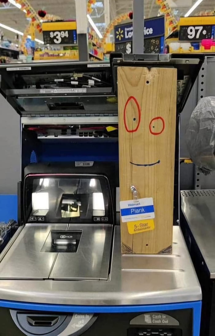 Plank got a job at Walmart, 5-star ambassador of self-checkout - 9GAG
