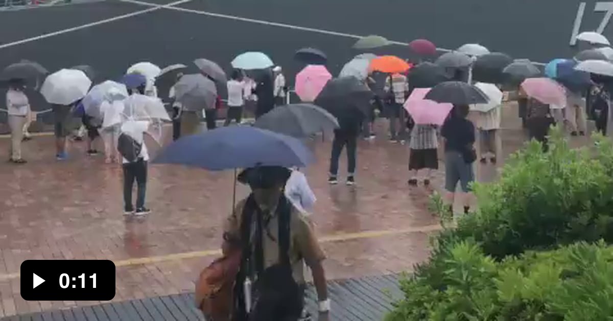 Warship turret rotating at JSDF fleet review - 9GAG