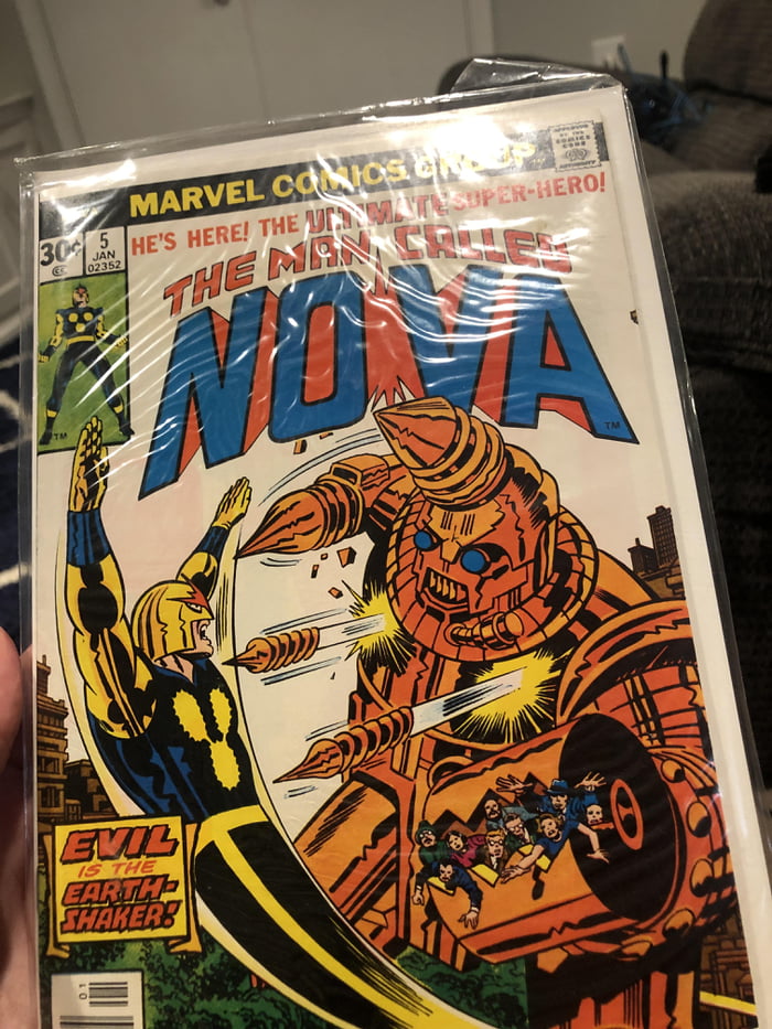 5th ever Nova comic ever made, pretty cool find at a comic con. - 9GAG
