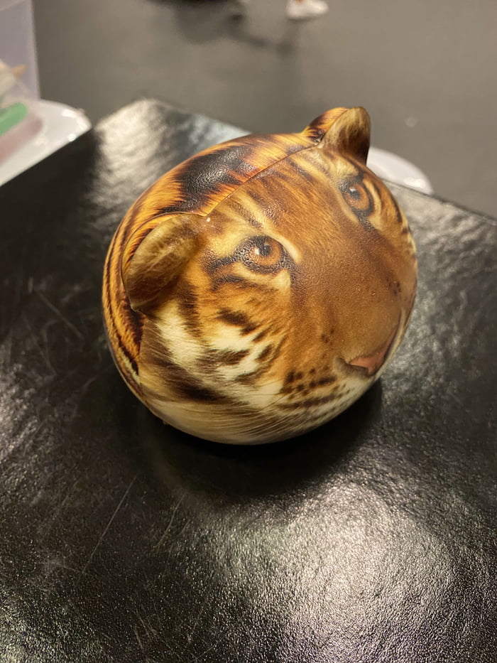 This tiger stress ball - 9GAG