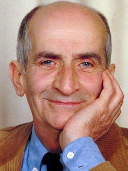 My French Rowan Atkinson. This dude is a legend - 9GAG