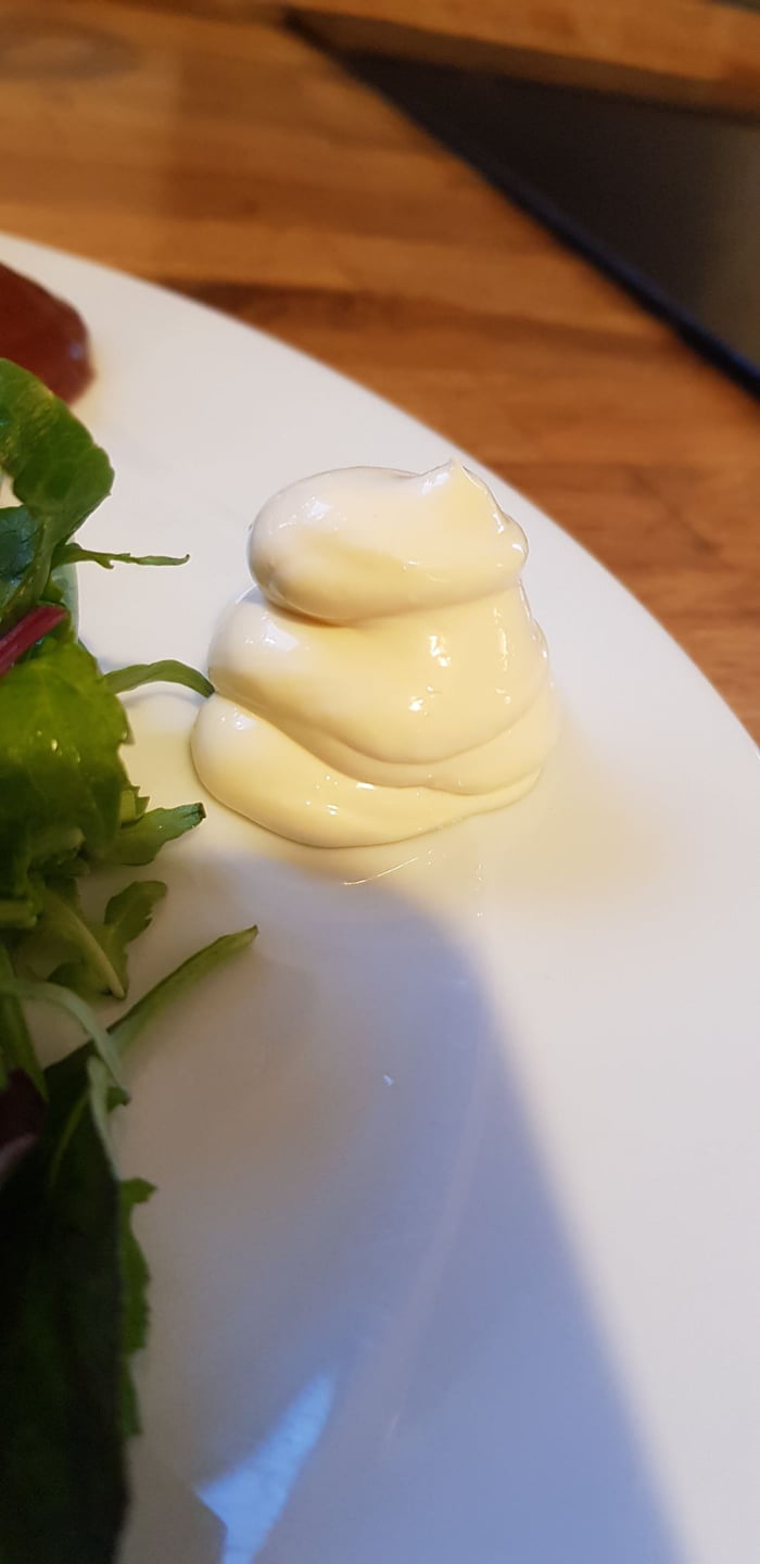 My mayo started making weird humming noises... - 9GAG