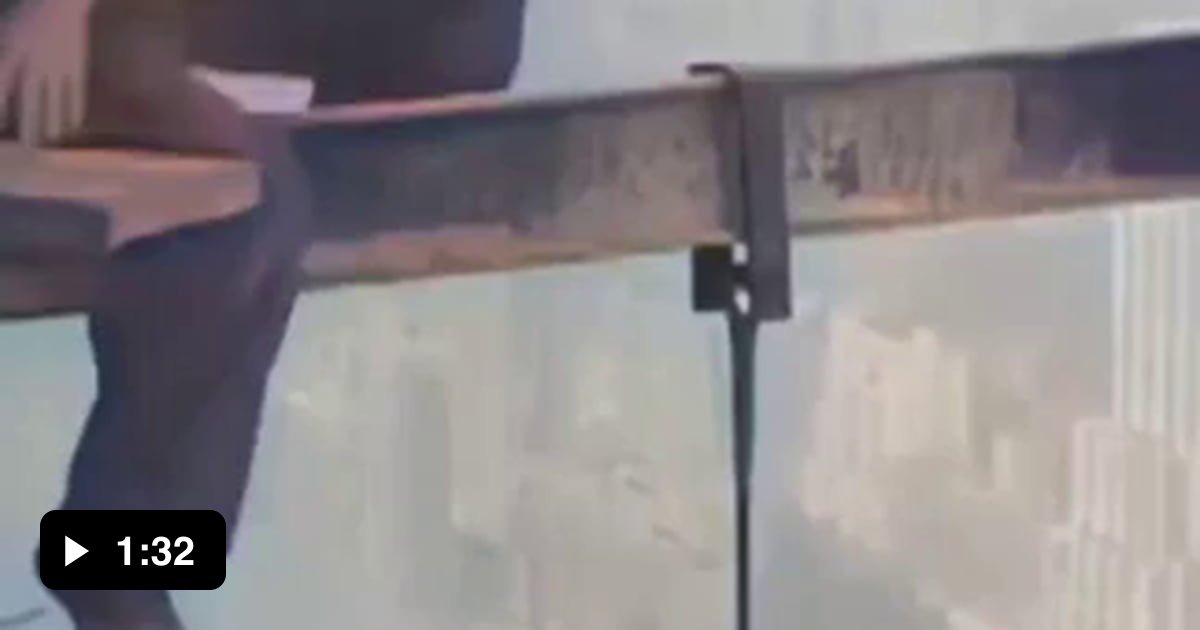 94 years ago, Construction workers on The Chrysler Building. East Side of Manhattan, New York ...