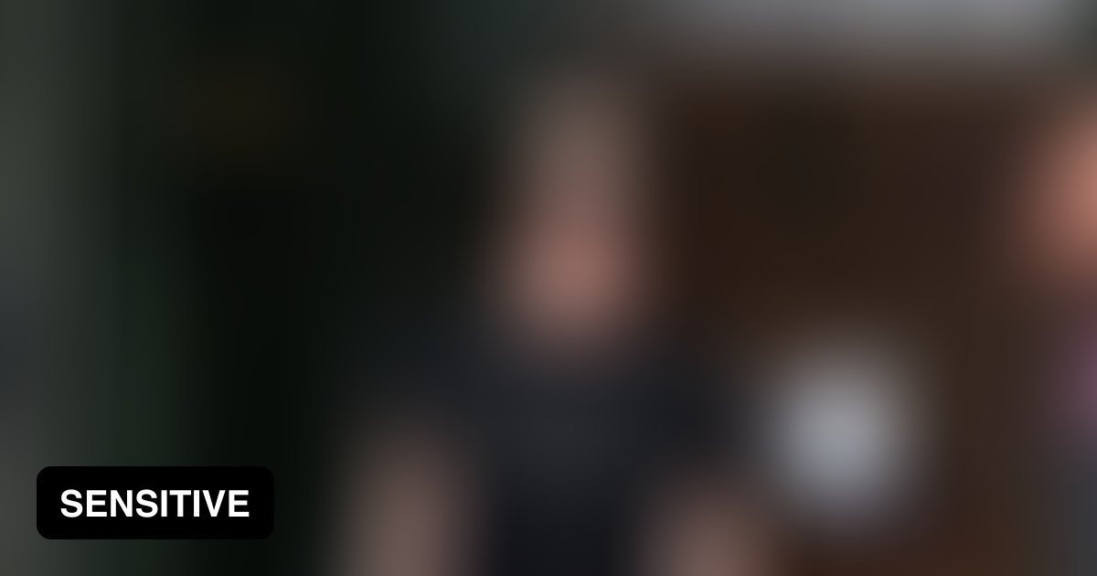 Anne Hathaway (2015) - 9GAG