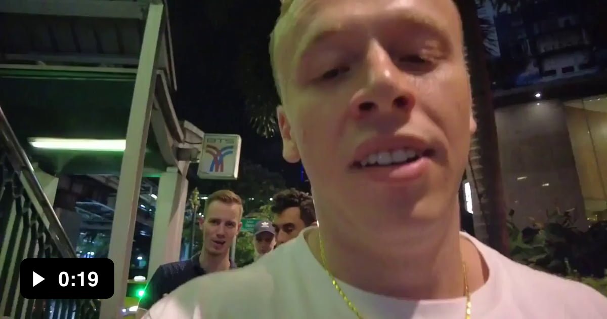 Didn't Even Realize: Tourist Gets His Chain Snatched by Local Female ...