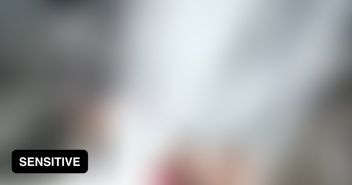 Bahaya main dibawah air terjun - 9GAG