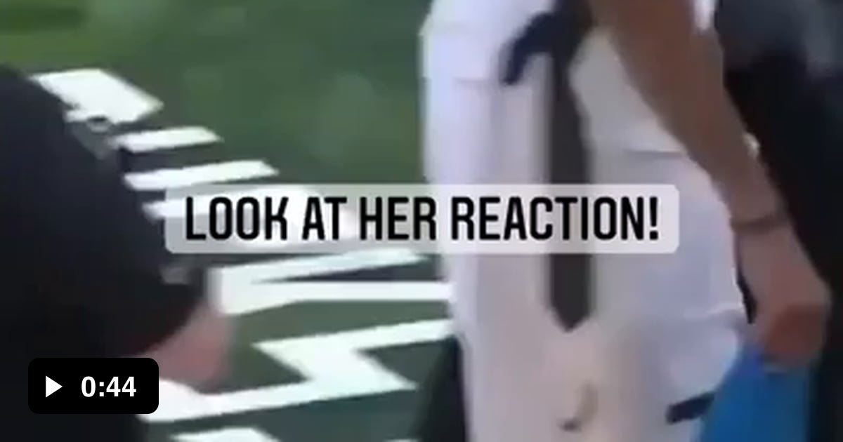 Love her reaction - 9GAG
