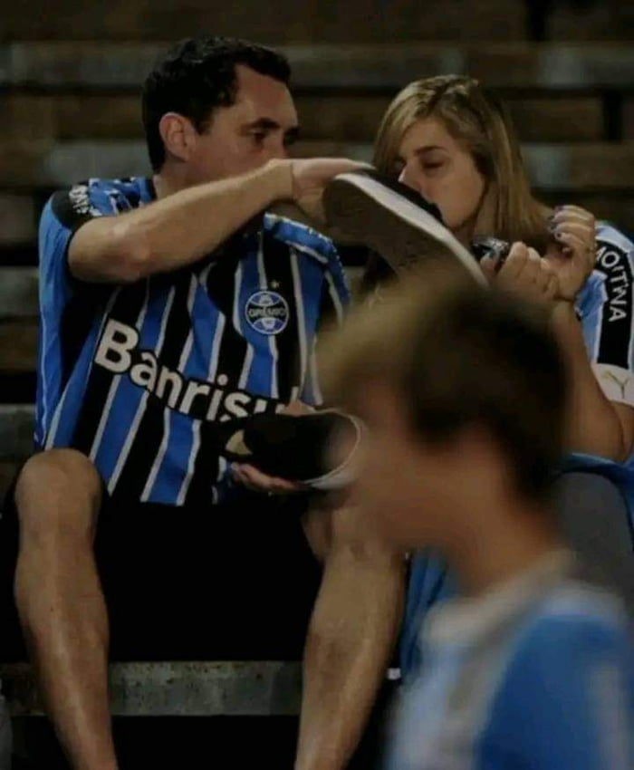 Romance in the Air - 9GAG