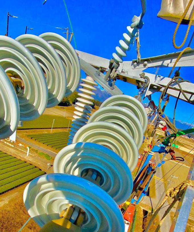 Working on a pylon. - 9GAG