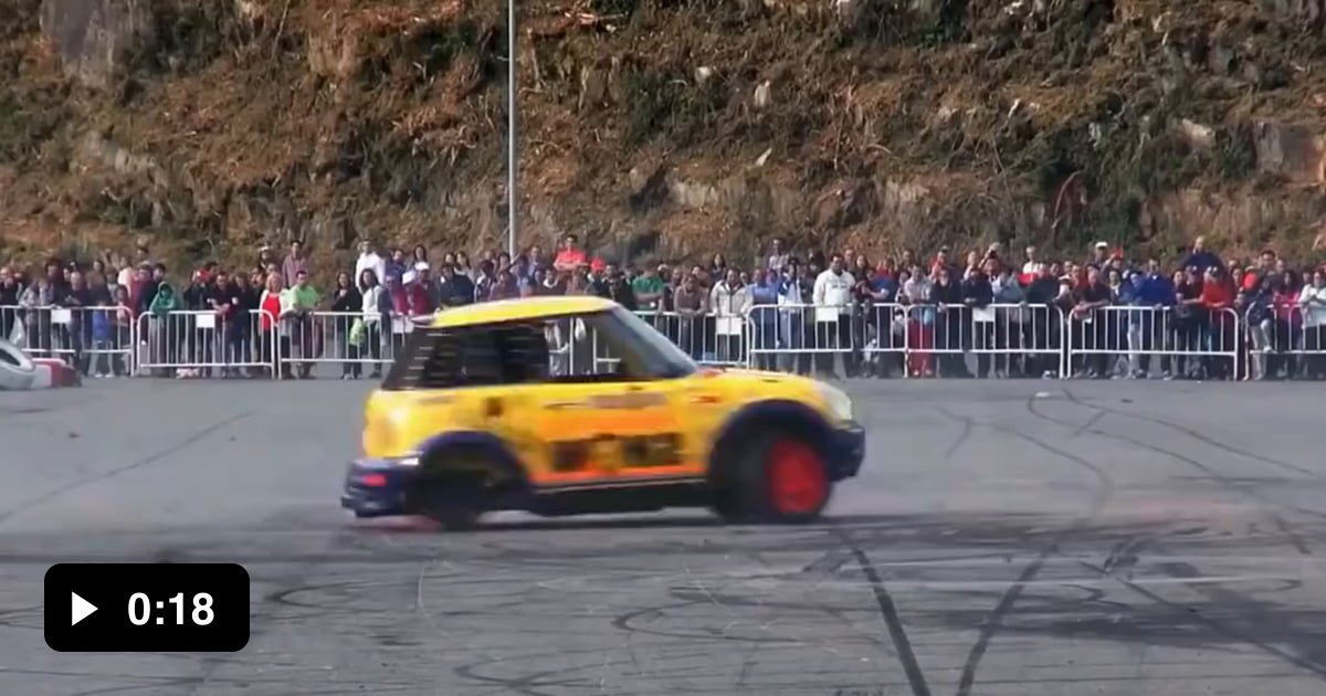 Mini Cooper doing stunts? Hell, I don't even know what this is. - 9GAG
