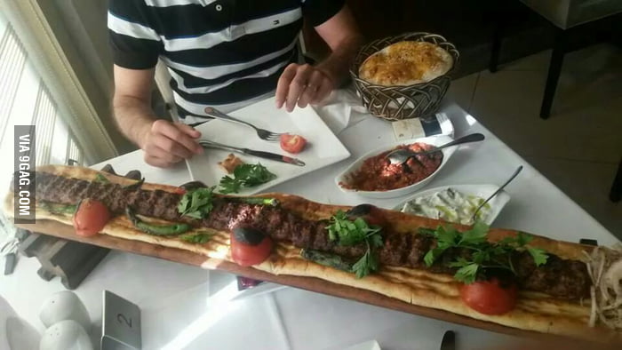 A very long kebab. . - 9GAG