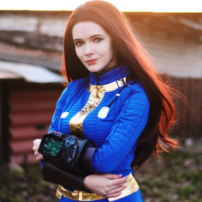 Fallout - by Irina Sabetskaya - 9GAG