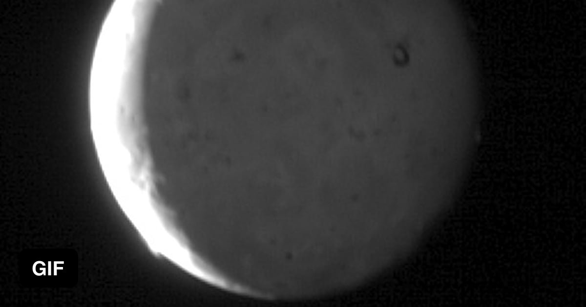 Eruption of the Tvashtar volcano on Io, as viewed from the New Horizons ...