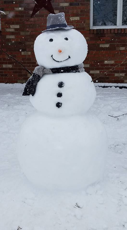 The most perfect snowman - 9GAG