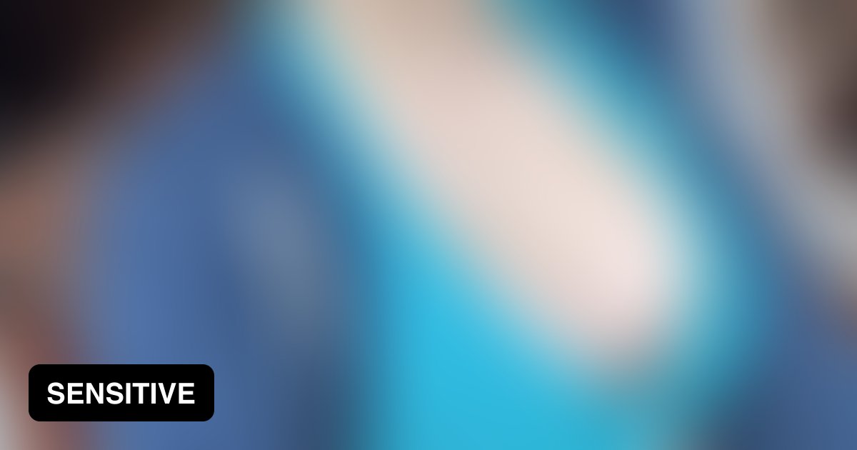 Amouranth - Lewd Model - 9GAG