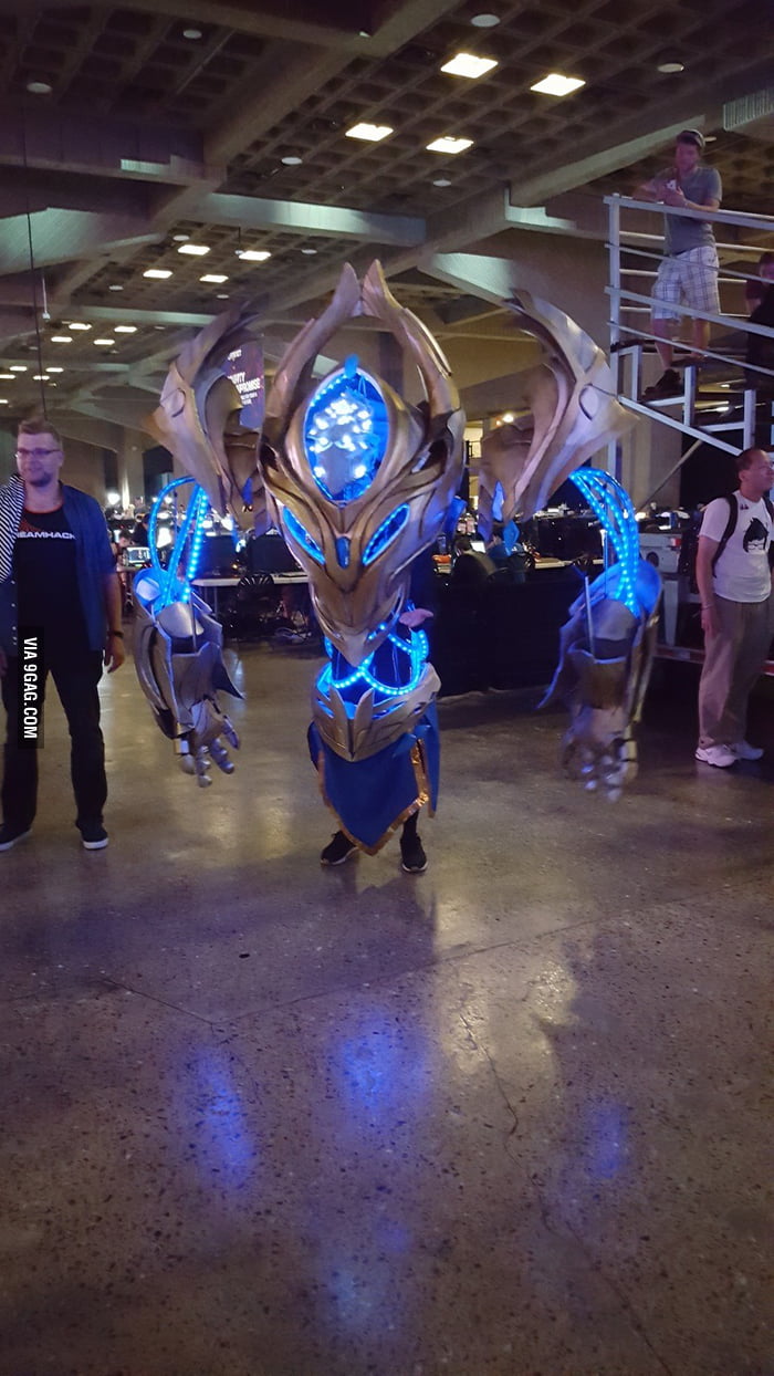 Starcraft Archon Cosplay From Dreamhack montreal - 9GAG