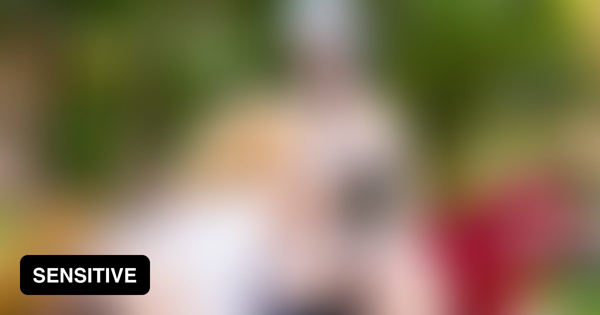 Arknights cosplay Schwarz x Sora x Surtr by LienSue x Hidori Rose x ...