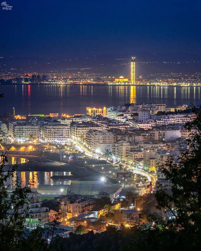 Algiers at night, Algeria - 9GAG