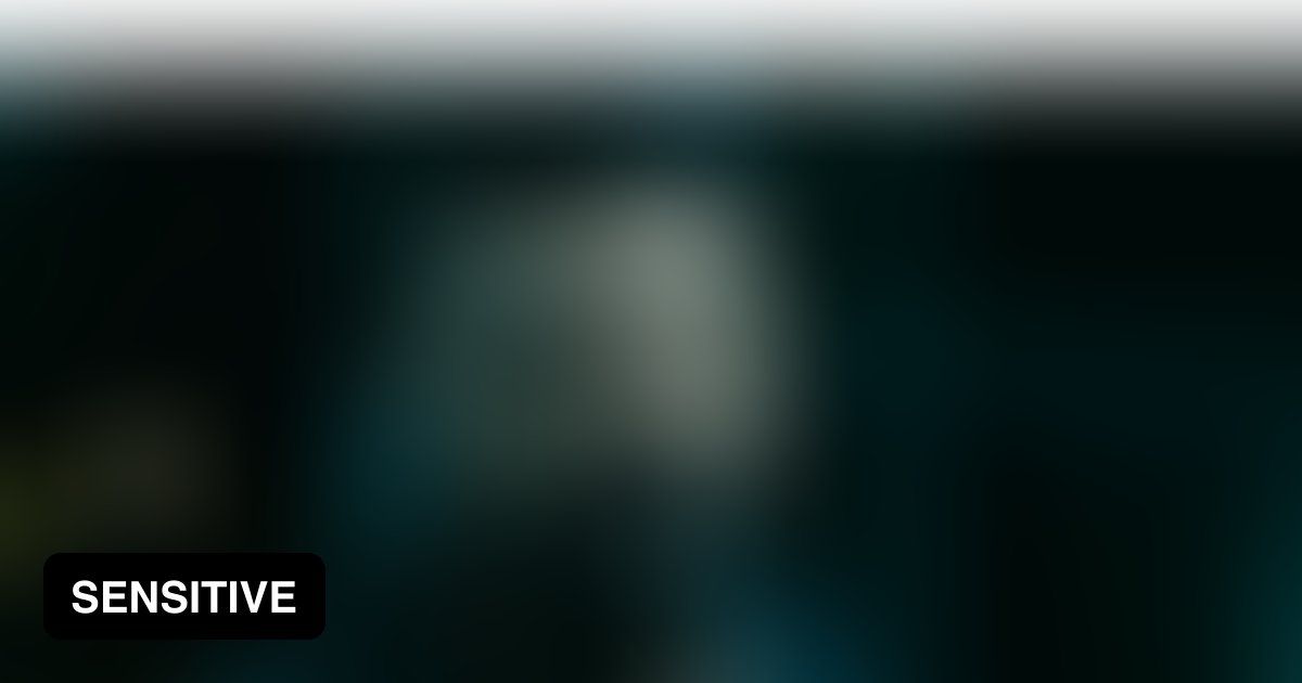 Sneaking with dem clapping cheeks ay? - 9GAG