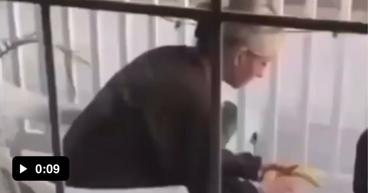 Think she'll figure it out? - 9GAG