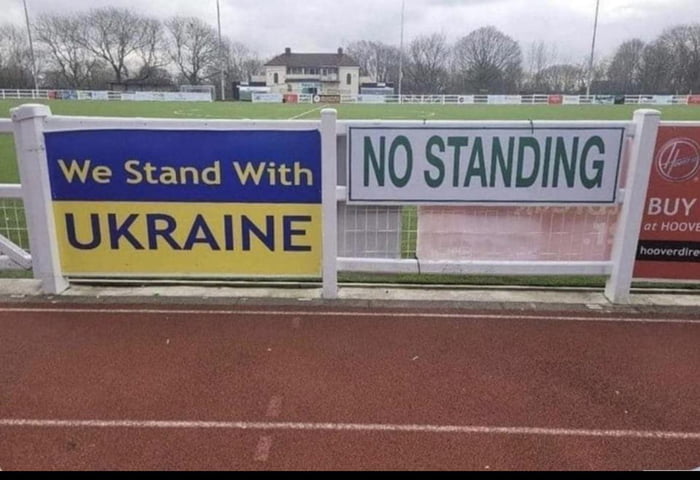 Crappy signs - 9GAG