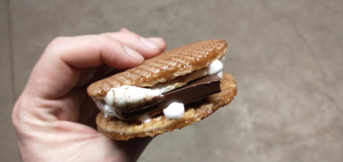 Stroopy Smore - 9GAG