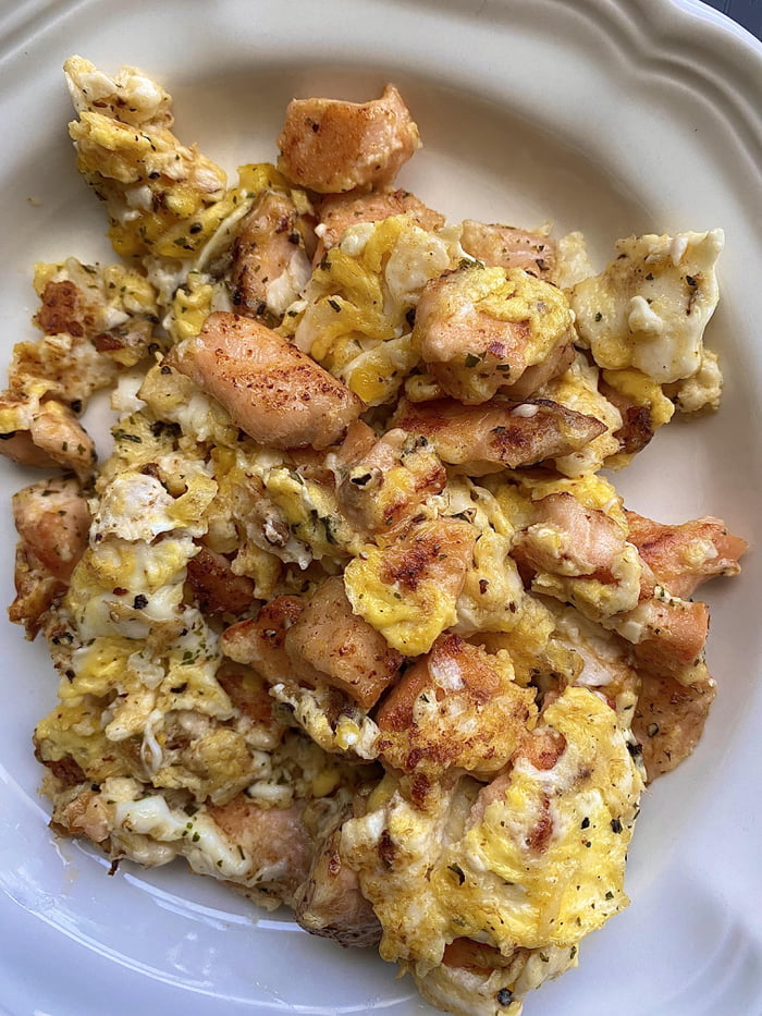 Smoked salmon scrambled eggs - 9GAG