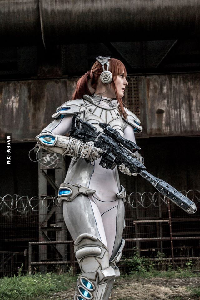 Dat cosplay (Katana-Eri) - 9GAG
