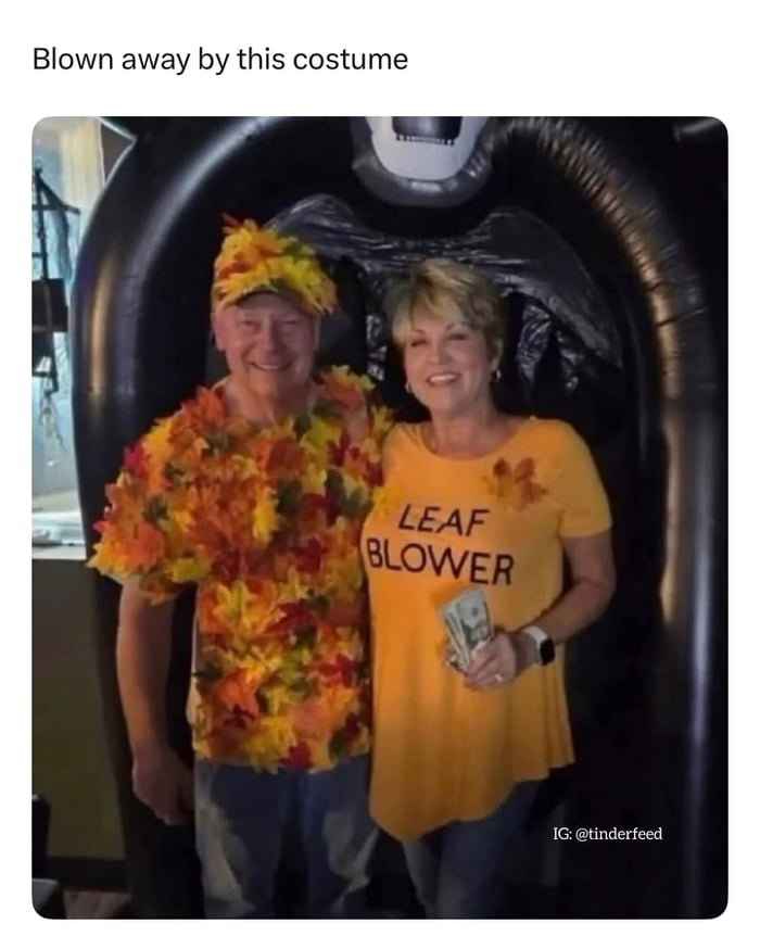This couple's costume is next level genius - 9GAG