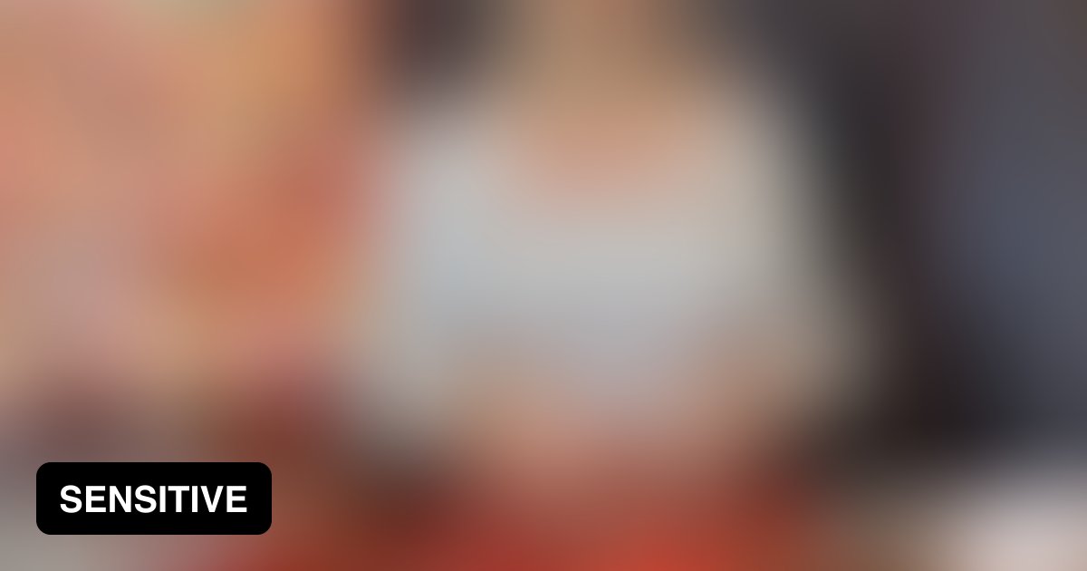 Mrs. Santa side quest - 9GAG