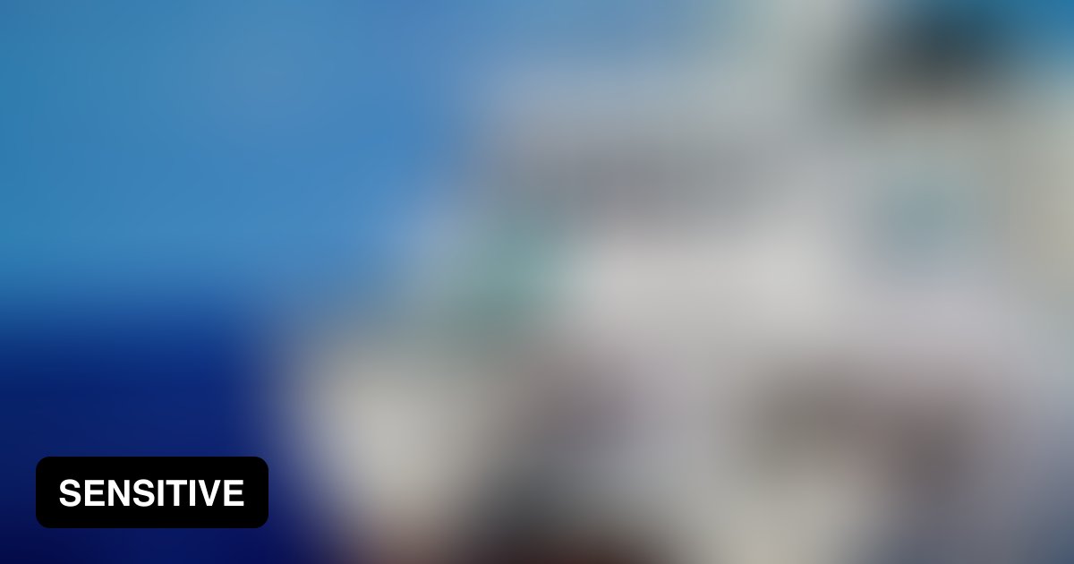 Guys... i think those guys got squashed - 9GAG