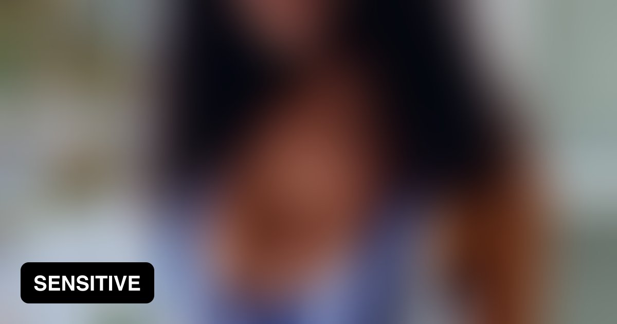 Big Tits in Stripes - 9GAG