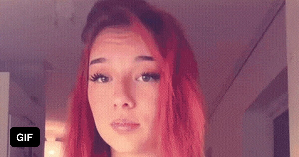 Busty in pink 💯 - 9GAG