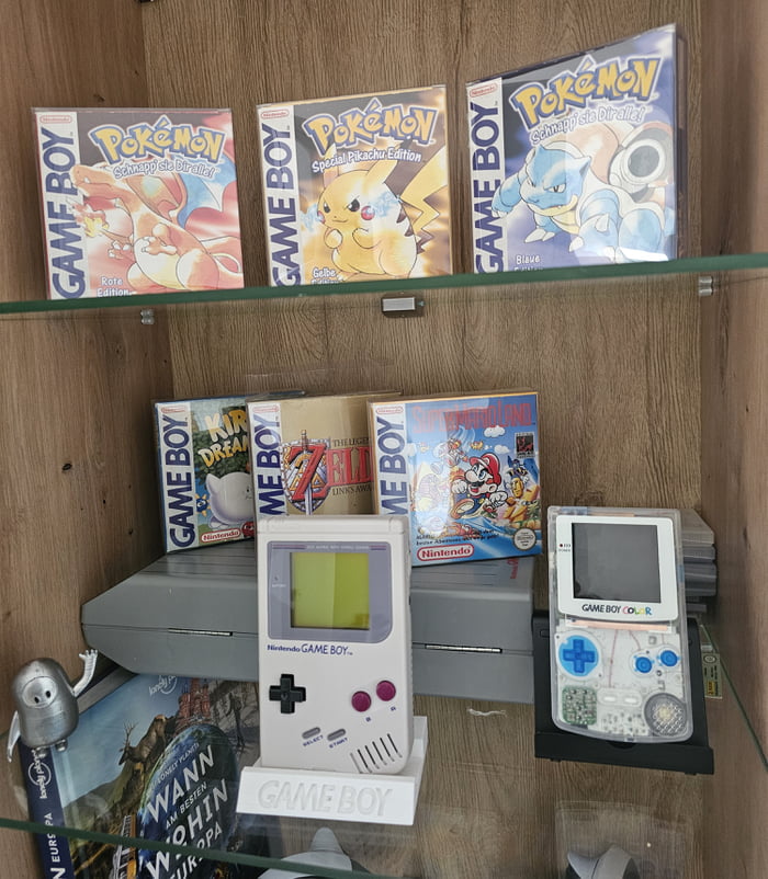 Ladys and Gentleman, I proudly present you my Nerd collection - 9GAG