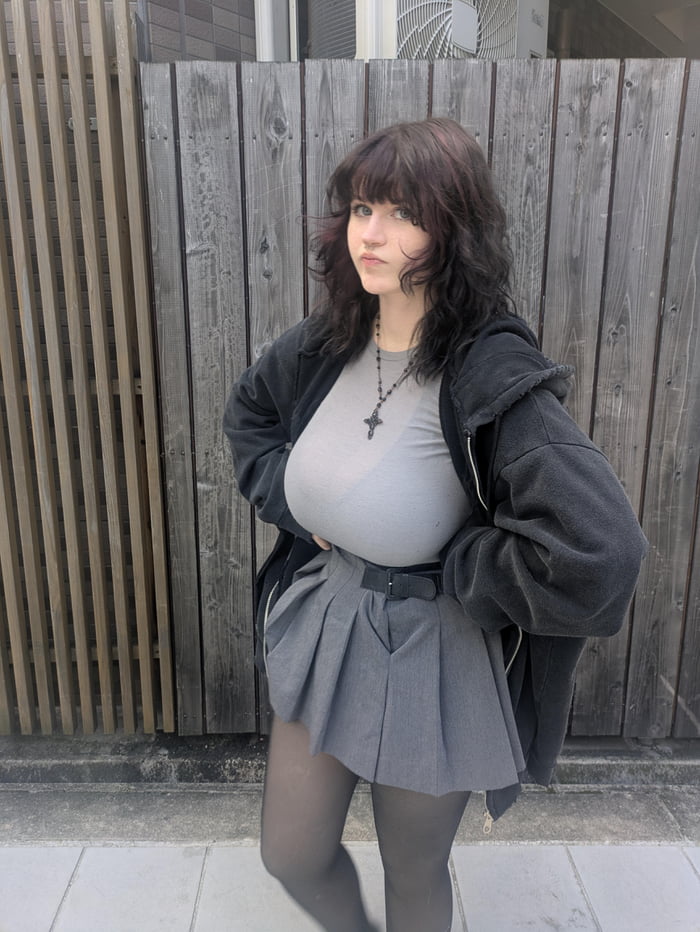 Pretty in grey - 9GAG