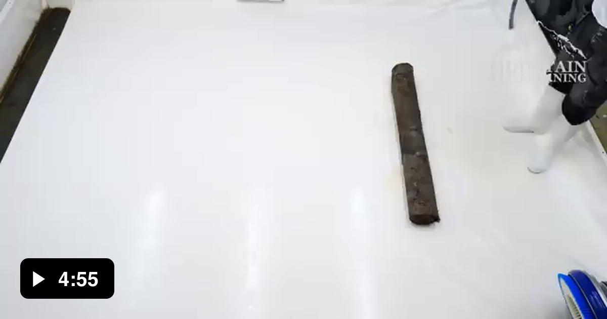 Bringing this rug back to life with a deep clean - 9GAG