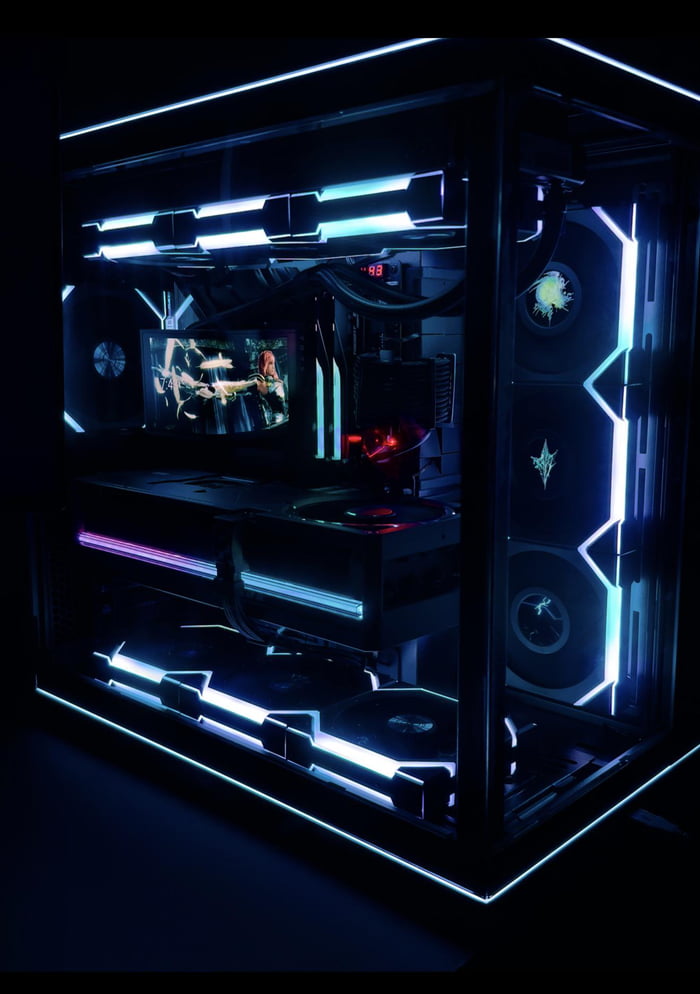 5090 Build FF Lightning Theme - 9GAG