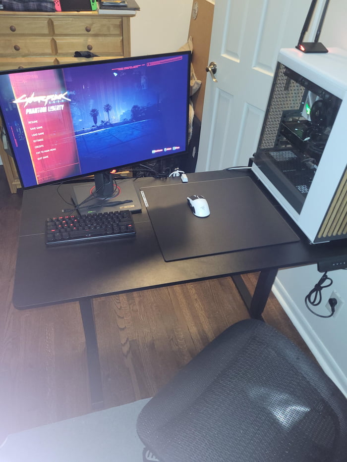 New build and new setup - 9GAG