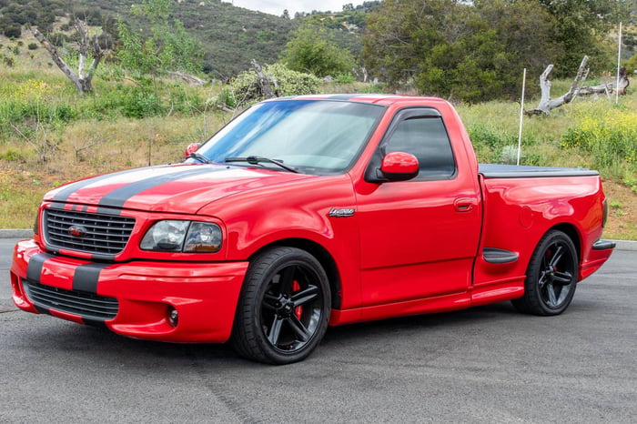 Ford F-150 SVT Lightning - 9GAG